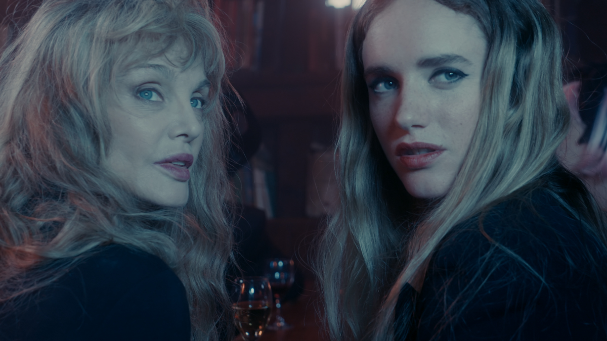 ALIEN CRYSTAL PALACE - Chéries-Chéris